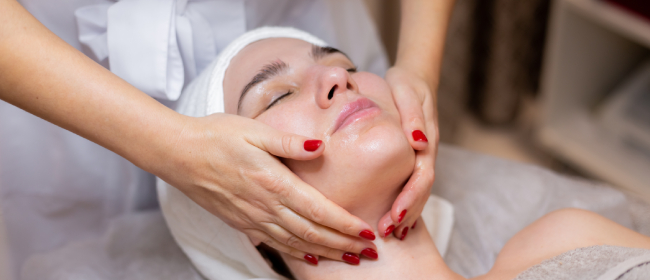 Skin Maintenance | AgeLess Clinic